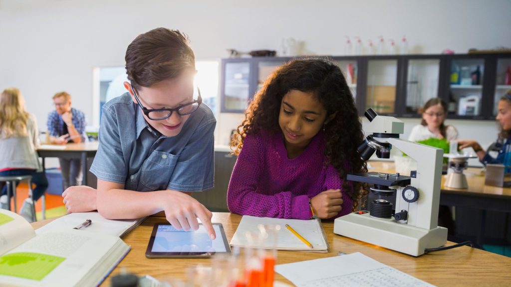 What will you choose: Innovative or Traditional Teaching Methods What will you choose: Innovative or Traditional Teaching Methods